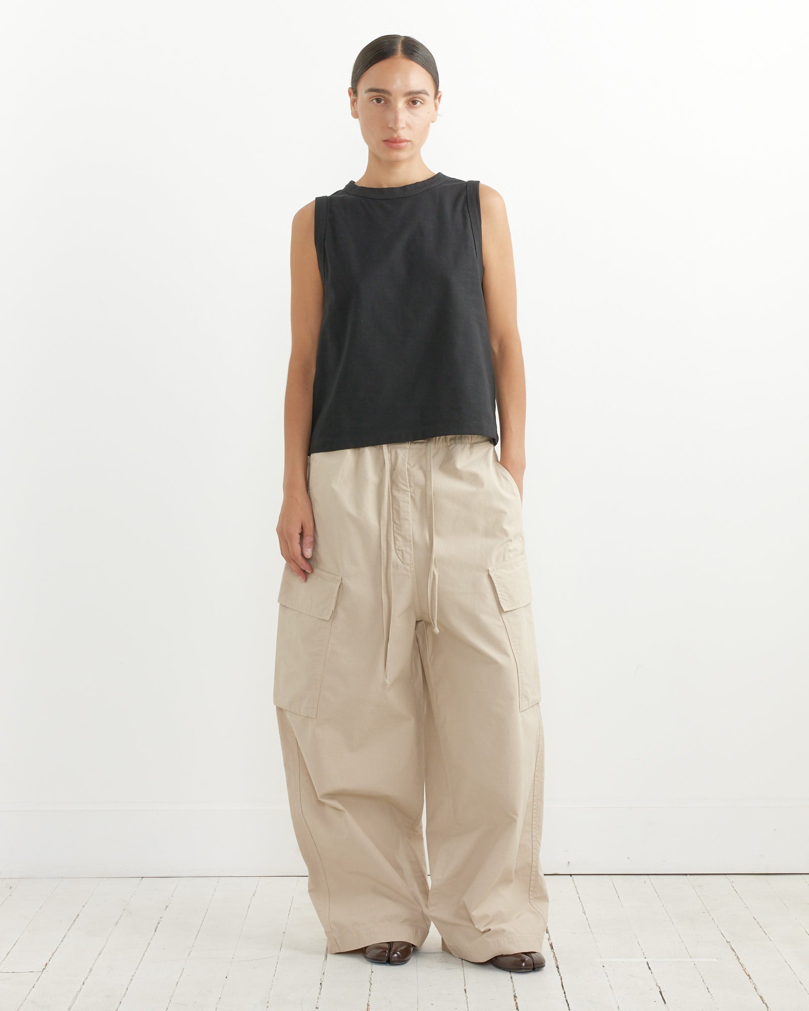 Johnny Tee in Black – Mohawk General Store