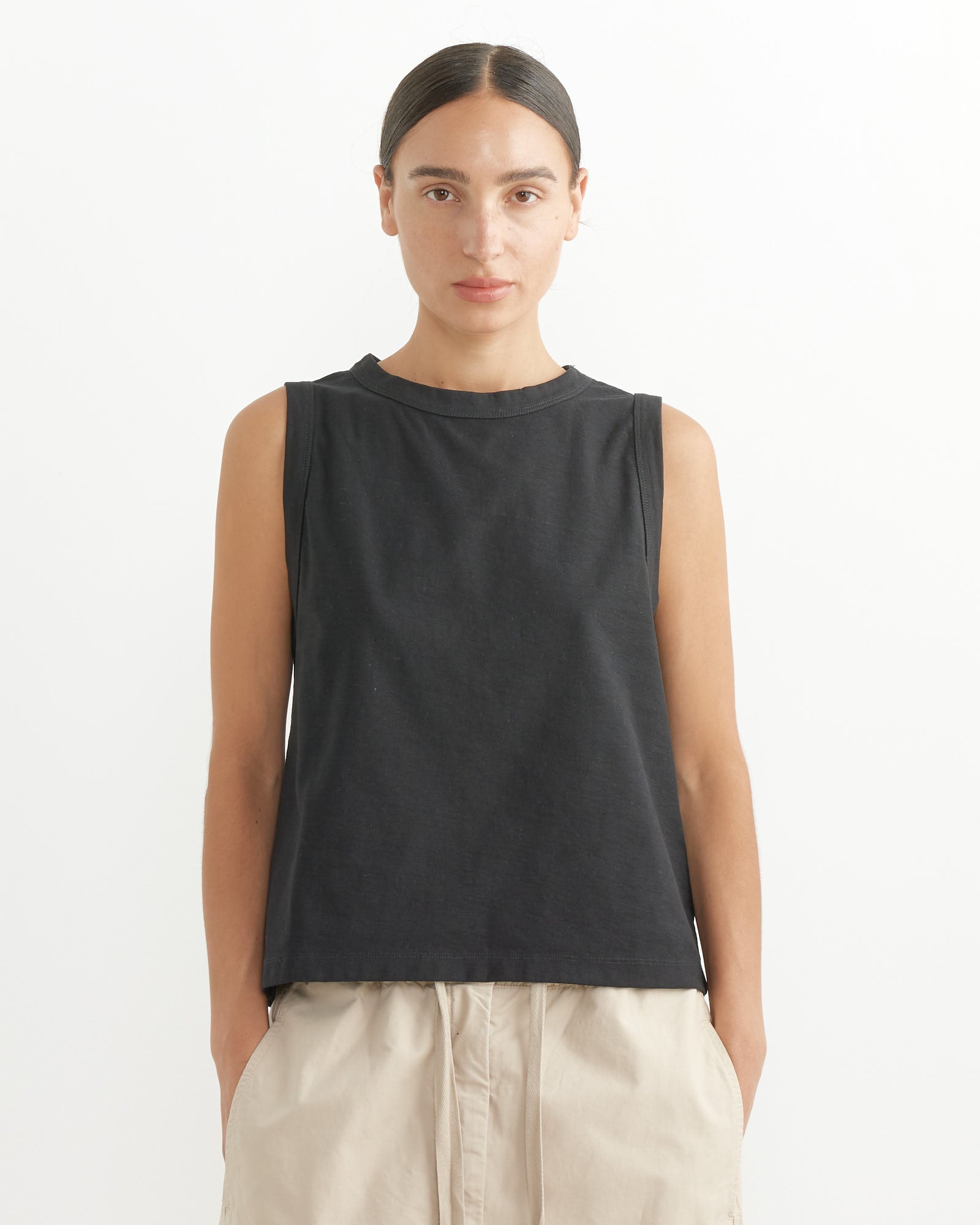 Johnny Tee in Black – Mohawk General Store